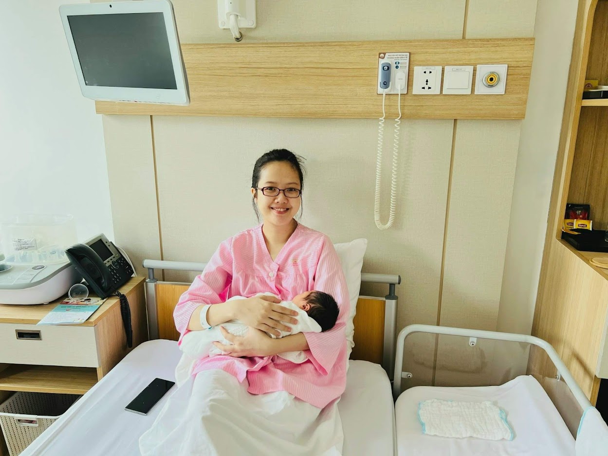 Nhật kí đi đẻ - Review sinh thường tại Hồng Ngọc PTM - Hạnh Nhân